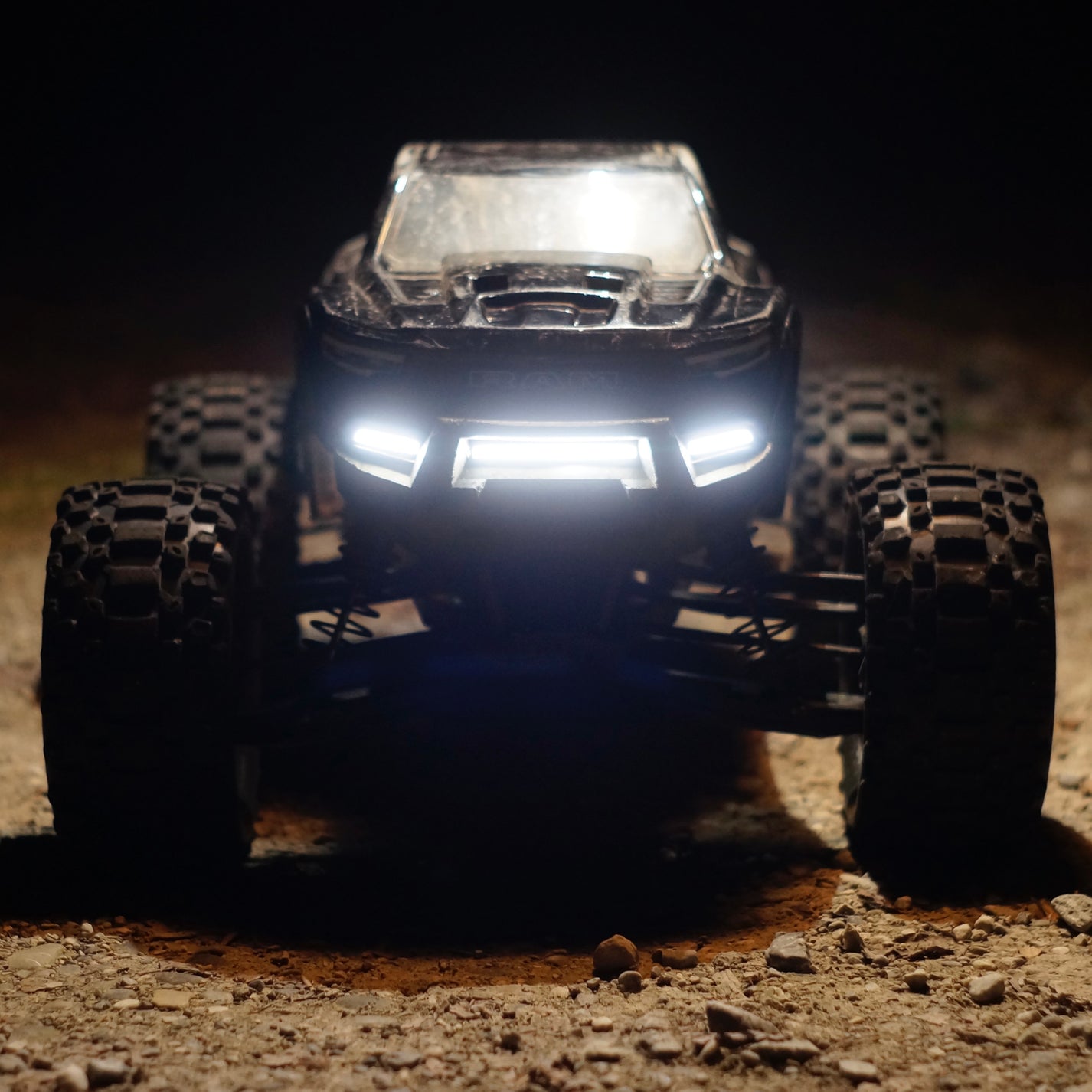 Unique Light Kit for the Traxxas X-Maxx includes the front LEDs, the ...